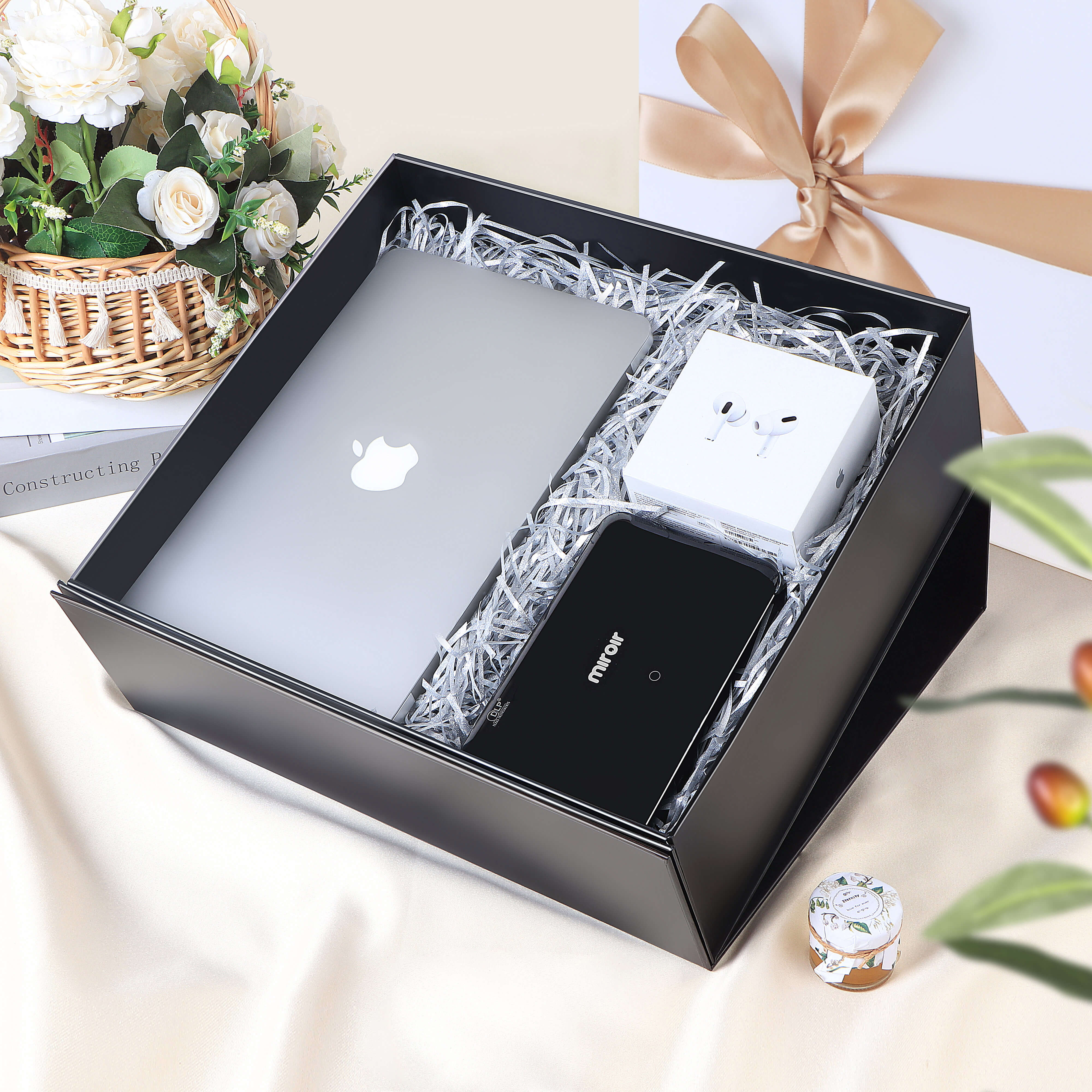 Luxury Cardboard Gift Box with Magnet Closure– JIAWEI WORLD